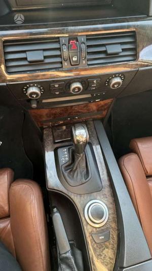 Black BMW 530 2004 in Vilnius, with an engine capacity of 2.99 L and mileage of 475 thousand km for 3100 €, photo 10 on AUTOMOTO.COM.LV