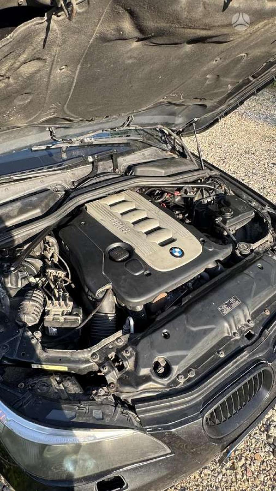 Black BMW 530 2004 in Vilnius, with an engine capacity of 2.99 L and mileage of 475 thousand km for 3100 €, photo 14 on AUTOMOTO.COM.LV