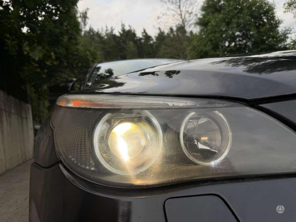 Black BMW 530 2004 in Vilnius, with an engine capacity of 3.00 L and mileage of 402 thousand km for 2200 €, photo 6 on AUTOMOTO.COM.LV