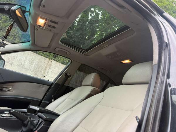 Black BMW 530 2004 in Vilnius, with an engine capacity of 3.00 L and mileage of 402 thousand km for 2200 €, photo 9 on AUTOMOTO.COM.LV