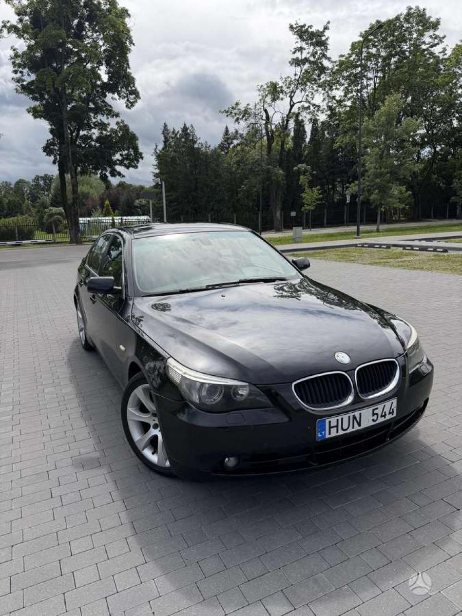 Black BMW 530 2004 in Kaunas, with an engine capacity of 2.99 L and mileage of 300 thousand km for 1999 €, photo 3 on AUTOMOTO.COM.LV