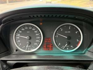 Black BMW 530 2004 in Kaunas, with an engine capacity of 2.99 L and mileage of 300 thousand km for 1999 €, photo 16 on AUTOMOTO.COM.LV