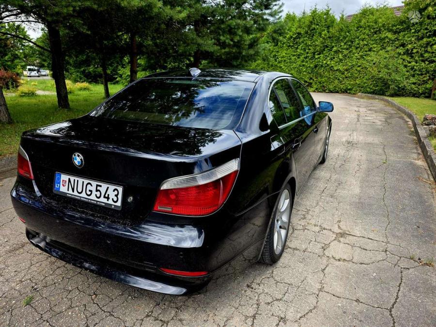 Черный БМВ 530 2004 в Алитус, объемом двигателя 3.00 л и пробегом 380 тыс. км за 3800 €, фото 6 на AUTOMOTO.COM.LV