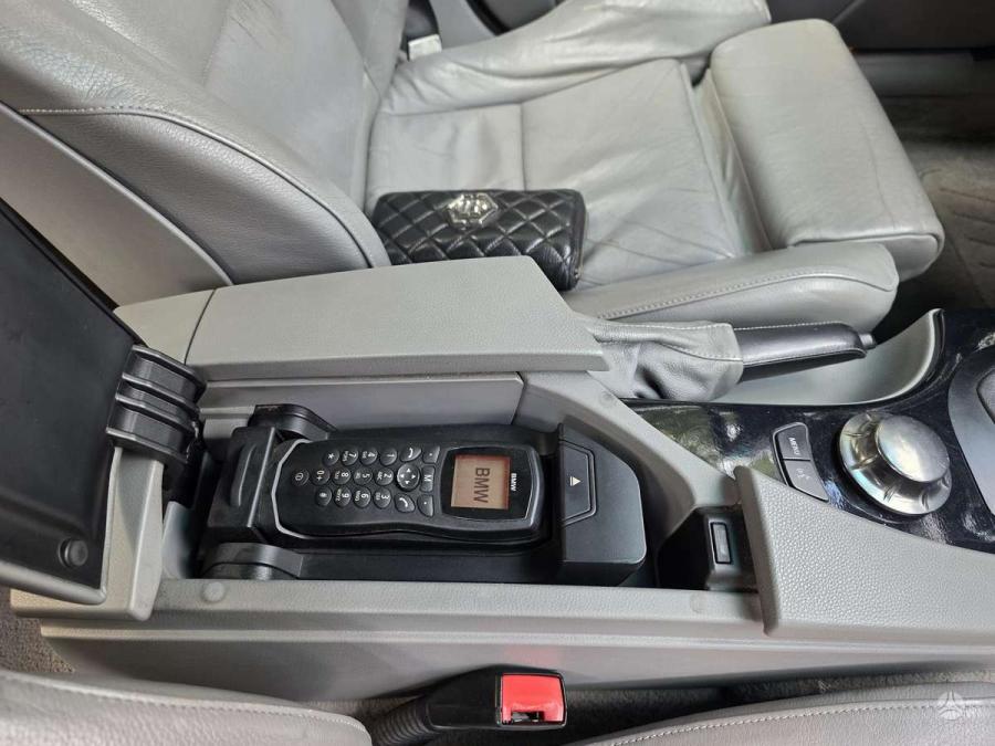 Черный БМВ 530 2004 в Алитус, объемом двигателя 3.00 л и пробегом 380 тыс. км за 3800 €, фото 15 на AUTOMOTO.COM.LV