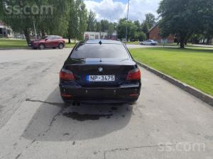Melns BMW 530 2004 Rīga, ar dzinēja tilpumu 3.00 L un nobraukumu 380 tūkst. km par 2690 €, foto 5 vietnē AUTOMOTO.COM.LV