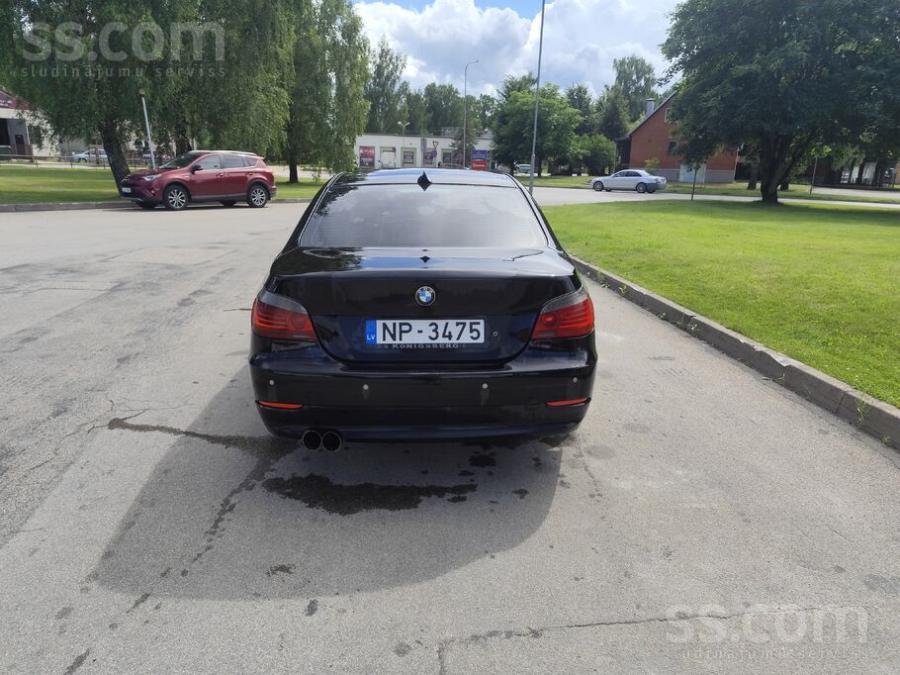 Melns BMW 530 2004 Rīga, ar dzinēja tilpumu 3.00 L un nobraukumu 380 tūkst. km par 2690 €, foto 5 vietnē AUTOMOTO.COM.LV
