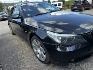 Black BMW 530 2004 in Daugavpils, with an engine capacity of 3.00 L and mileage of 421 thousand km for 2200 €, photo 3 on AUTOMOTO.COM.LV