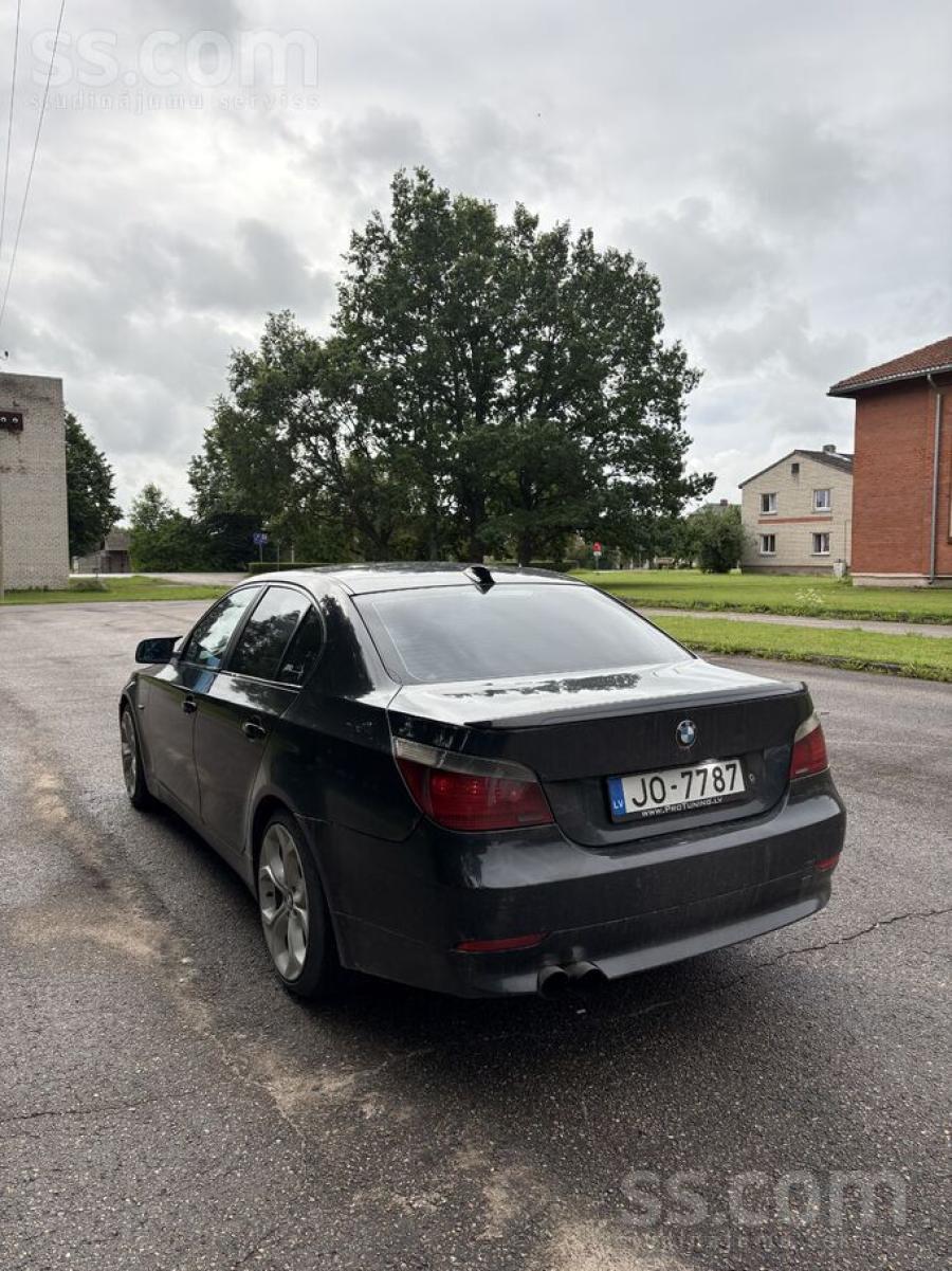 Black BMW 530 2004 in Talsi, with an engine capacity of 3.00 L and mileage of 357 thousand km for 3800 €, photo 5 on AUTOMOTO.COM.LV