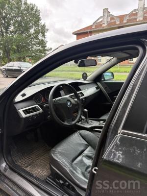 Black BMW 530 2004 in Talsi, with an engine capacity of 3.00 L and mileage of 357 thousand km for 3800 €, photo 7 on AUTOMOTO.COM.LV
