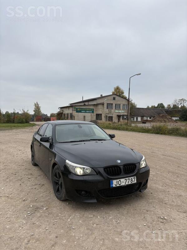 BMW 530 2004 Talsi vietnÄ Melns BMW 530 2004 Talsi, ar dzinÄja tilpumu 3.00 L un nobraukumu 362 tÅ«kst. km par 3000 ā¬, foto 3 vietnÄ AUTOMOTO.COM.LV
