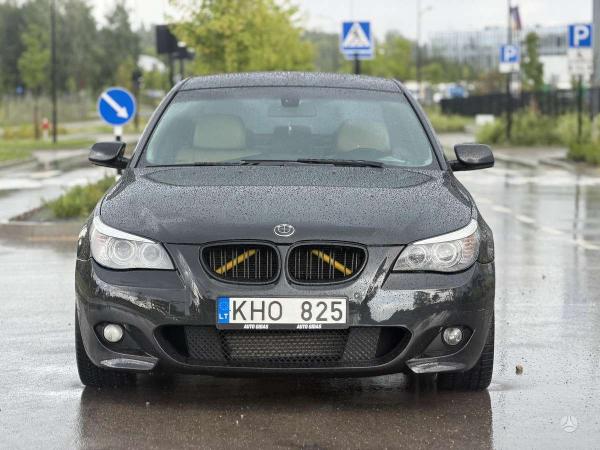Черный БМВ 530 2004 в Вильнюс, объемом двигателя 2.99 л и пробегом 320 тыс. км за 5899 €, фото 10 на AUTOMOTO.COM.LV