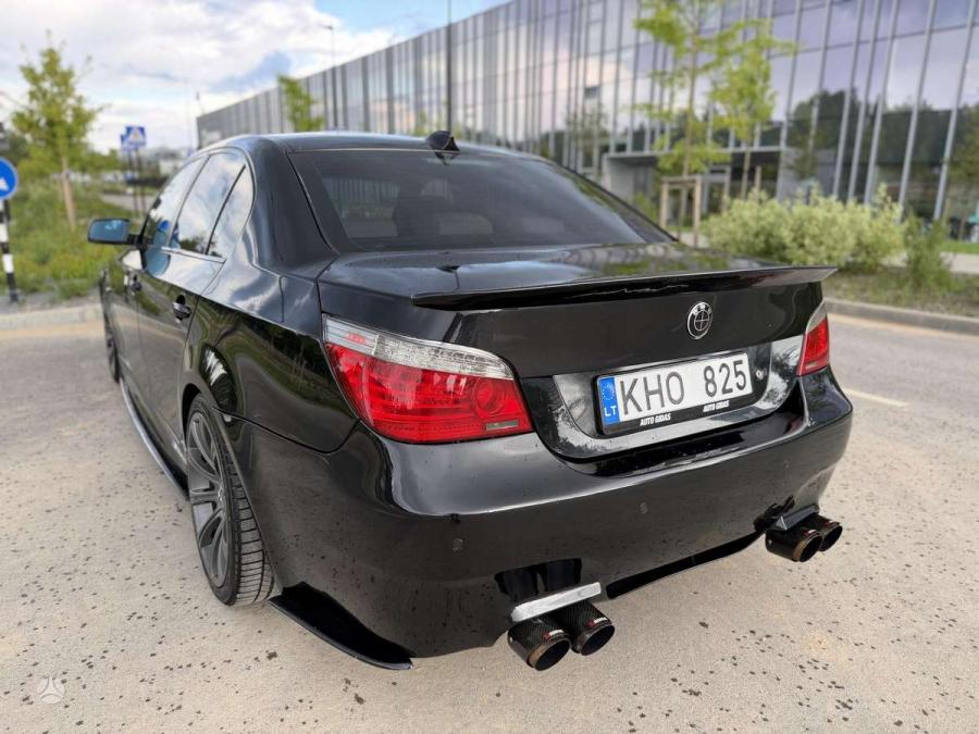 Black BMW 530 2004 in Vilnius, with an engine capacity of 2.99 L and mileage of 320 thousand km for 5899 €, photo 15 on AUTOMOTO.COM.LV