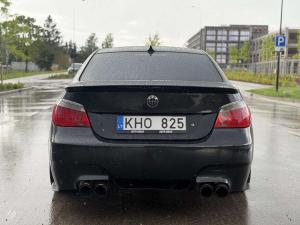 Black BMW 530 2004 in Vilnius, with an engine capacity of 2.99 L and mileage of 320 thousand km for 5899 €, photo 25 on AUTOMOTO.COM.LV