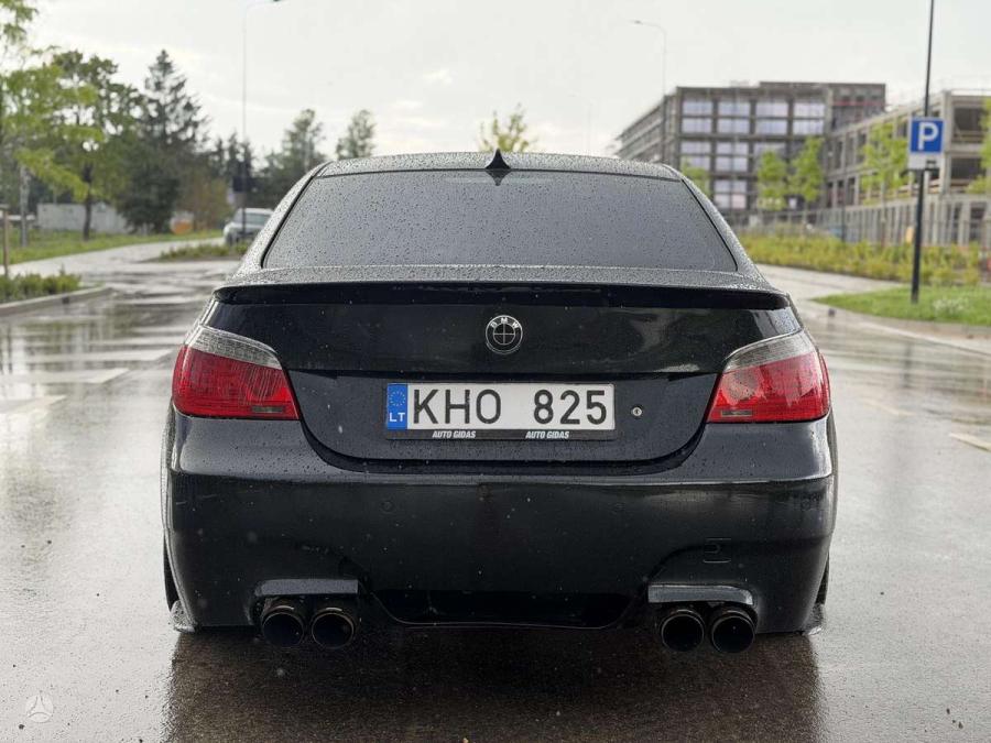 Black BMW 530 2004 in Vilnius, with an engine capacity of 2.99 L and mileage of 320 thousand km for 5899 €, photo 25 on AUTOMOTO.COM.LV