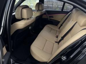 Black BMW 530 2004 in Vilnius, with an engine capacity of 2.99 L and mileage of 320 thousand km for 5899 €, photo 39 on AUTOMOTO.COM.LV