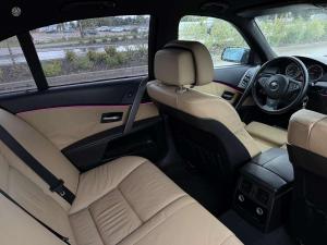 Black BMW 530 2004 in Vilnius, with an engine capacity of 2.99 L and mileage of 320 thousand km for 5899 €, photo 42 on AUTOMOTO.COM.LV