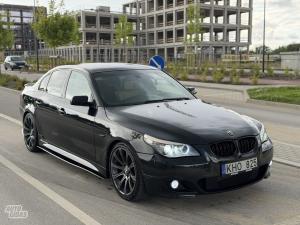 Melns BMW 530 2004 Viļņa, ar dzinēja tilpumu 3.00 L un nobraukumu 320 tūkst. km par 5850 €, foto 5 vietnē AUTOMOTO.COM.LV
