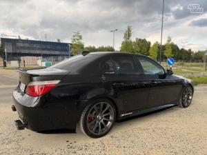 Melns BMW 530 2004 Viļņa, ar dzinēja tilpumu 3.00 L un nobraukumu 320 tūkst. km par 5850 €, foto 17 vietnē AUTOMOTO.COM.LV