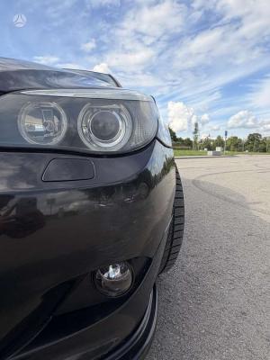 Melns BMW 530 2004 Kuršėnai, ar dzinēja tilpumu 2.99 L un nobraukumu 440 tūkst. km par 3750 €, foto 10 vietnē AUTOMOTO.COM.LV