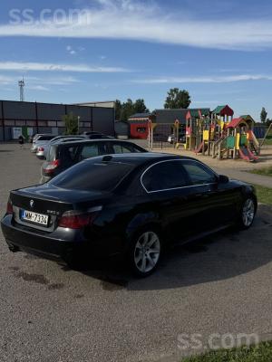 Черный БМВ 530 2004 в Даугавпилс, объемом двигателя 3.00 л и пробегом 322 тыс. км за 2590 €, фото 7 на AUTOMOTO.COM.LV