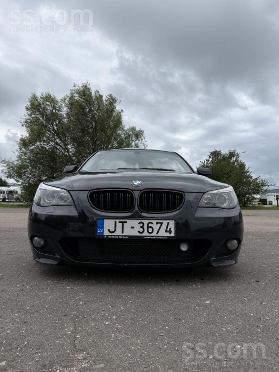 Black BMW 530 2004 in Liepaja, with an engine capacity of 3.00 L and mileage of 370 thousand km for 4200 €, photo 3 on AUTOMOTO.COM.LV