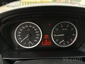 Black BMW 530 2004 in Liepaja, with an engine capacity of 3.00 L and mileage of 370 thousand km for 4200 €, photo 8 on AUTOMOTO.COM.LV