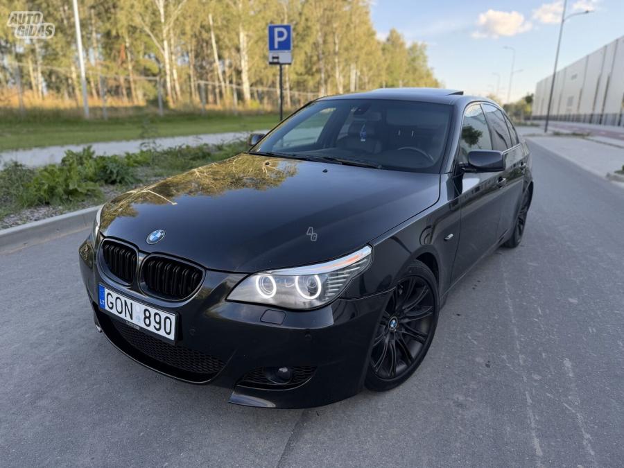 Melns BMW 530 2004 Viļņa, ar dzinēja tilpumu 3.00 L un nobraukumu 430 tūkst. km par 4650 €, foto 4 vietnē AUTOMOTO.COM.LV