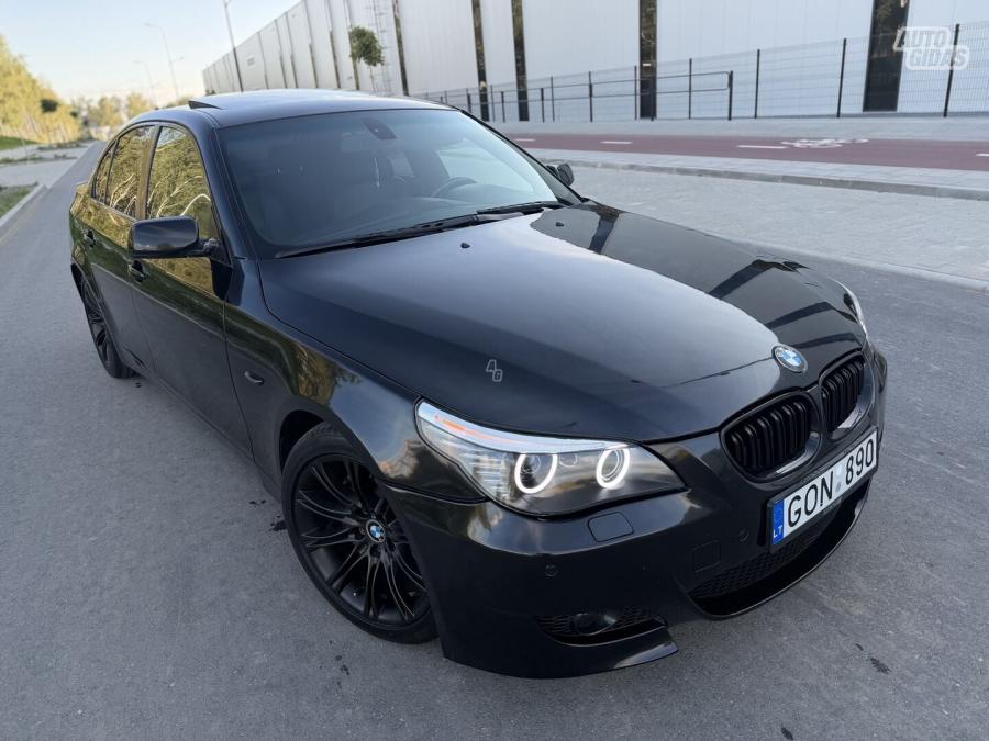 Melns BMW 530 2004 Viļņa, ar dzinēja tilpumu 3.00 L un nobraukumu 430 tūkst. km par 4650 €, foto 5 vietnē AUTOMOTO.COM.LV
