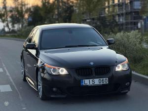 Black BMW 530 2004 in Vilnius, with an engine capacity of 2.99 L and mileage of 450 thousand km for 4750 €, photo 3 on AUTOMOTO.COM.LV