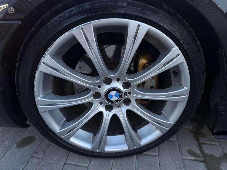 Black BMW 530 2004 in Vilnius, with an engine capacity of 2.99 L and mileage of 450 thousand km for 4750 €, photo 16 on AUTOMOTO.COM.LV