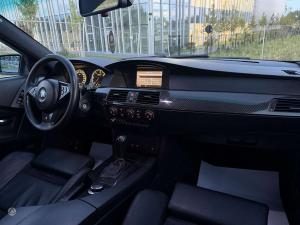 Black BMW 530 2004 in Vilnius, with an engine capacity of 2.99 L and mileage of 450 thousand km for 4750 €, photo 26 on AUTOMOTO.COM.LV