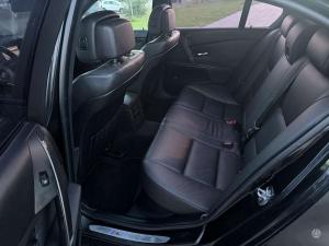 Black BMW 530 2004 in Vilnius, with an engine capacity of 2.99 L and mileage of 450 thousand km for 4750 €, photo 30 on AUTOMOTO.COM.LV