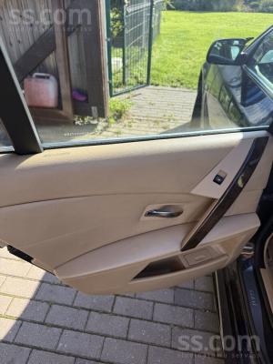 Melns BMW 530 2004 Limbaži, ar dzinēja tilpumu 3.00 L un nobraukumu 422 tūkst. km par 5000 €, foto 12 vietnē AUTOMOTO.COM.LV