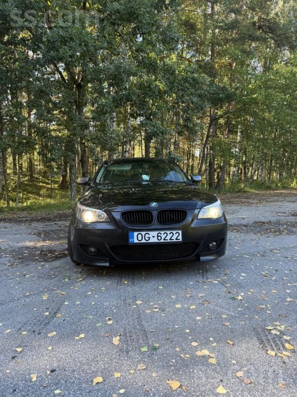 Черный БМВ 530 2004 в Лимбажи, объемом двигателя 3.00 л и пробегом 422 тыс. км за 5000 €, фото 1 на AUTOMOTO.COM.LV