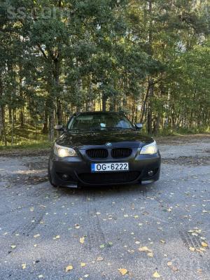 Melns BMW 530 2004 Limbaži, ar dzinēja tilpumu 3.00 L un nobraukumu 422 tūkst. km par 5000 €, foto  vietnē AUTOMOTO.COM.LV