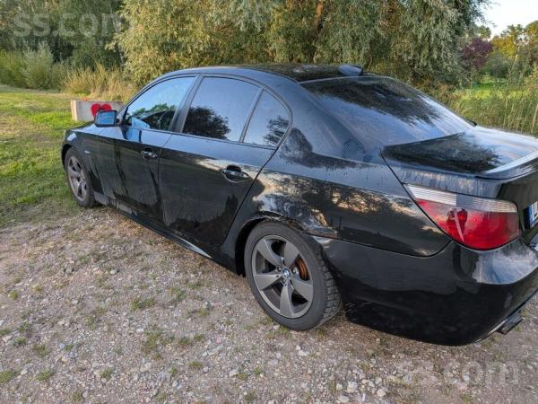 Black BMW 530 2004 in Jelgava, with an engine capacity of 3.00 L and mileage of 505 thousand km for 3000 €, photo 6 on AUTOMOTO.COM.LV