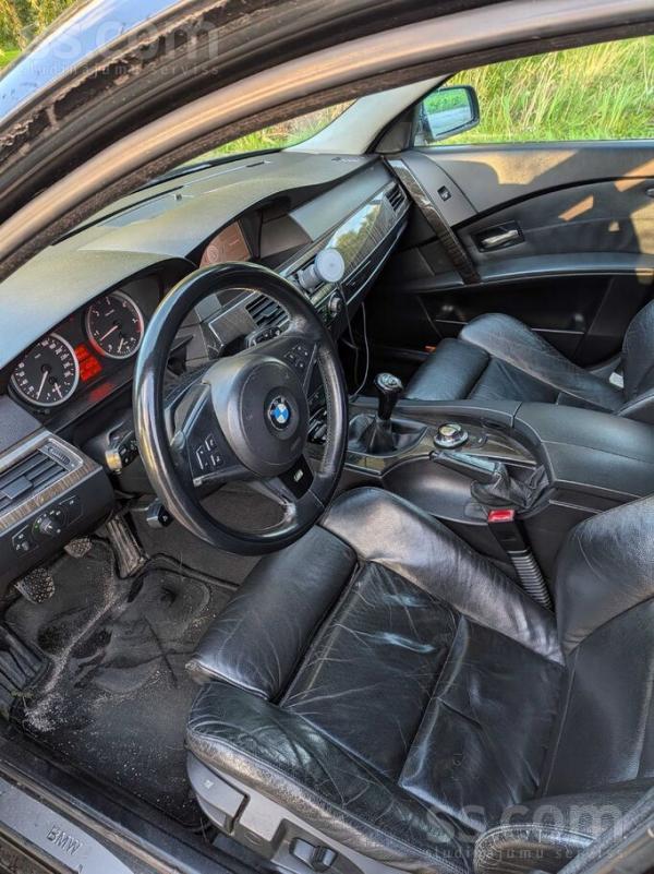 Black BMW 530 2004 in Jelgava, with an engine capacity of 3.00 L and mileage of 505 thousand km for 3000 €, photo 10 on AUTOMOTO.COM.LV