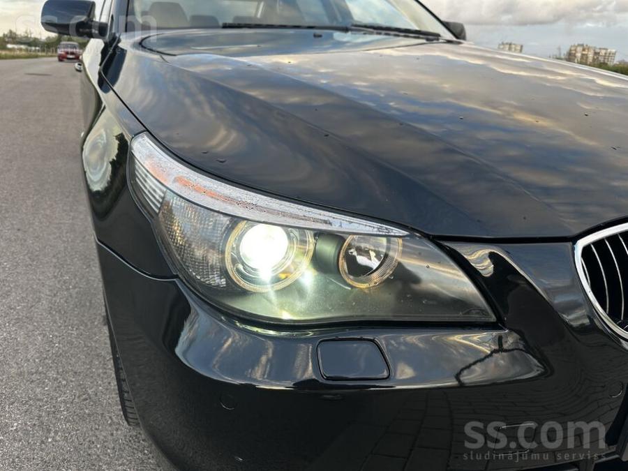 Melns BMW 530 2004 Rīga, ar dzinēja tilpumu 3.00 L un nobraukumu 360 tūkst. km par 4750 €, foto 5 vietnē AUTOMOTO.COM.LV