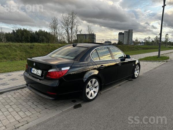 Melns BMW 530 2004 Rīga, ar dzinēja tilpumu 3.00 L un nobraukumu 360 tūkst. km par 4750 €, foto 10 vietnē AUTOMOTO.COM.LV
