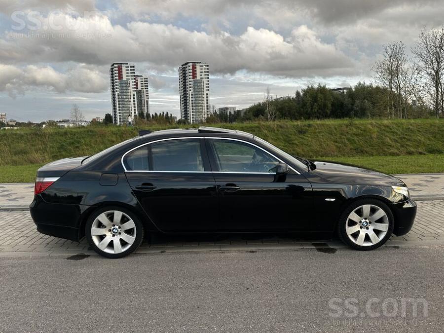 Melns BMW 530 2004 Rīga, ar dzinēja tilpumu 3.00 L un nobraukumu 360 tūkst. km par 4750 €, foto 11 vietnē AUTOMOTO.COM.LV