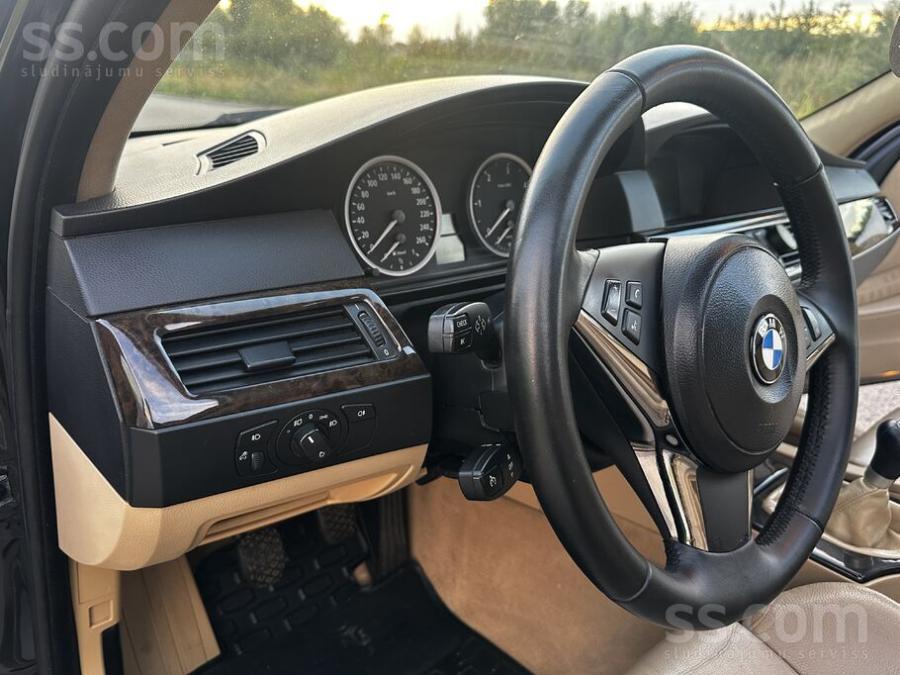 Melns BMW 530 2004 Rīga, ar dzinēja tilpumu 3.00 L un nobraukumu 360 tūkst. km par 4750 €, foto 15 vietnē AUTOMOTO.COM.LV