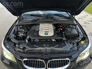 Melns BMW 530 2004 Rīga, ar dzinēja tilpumu 3.00 L un nobraukumu 360 tūkst. km par 4750 €, foto 25 vietnē AUTOMOTO.COM.LV