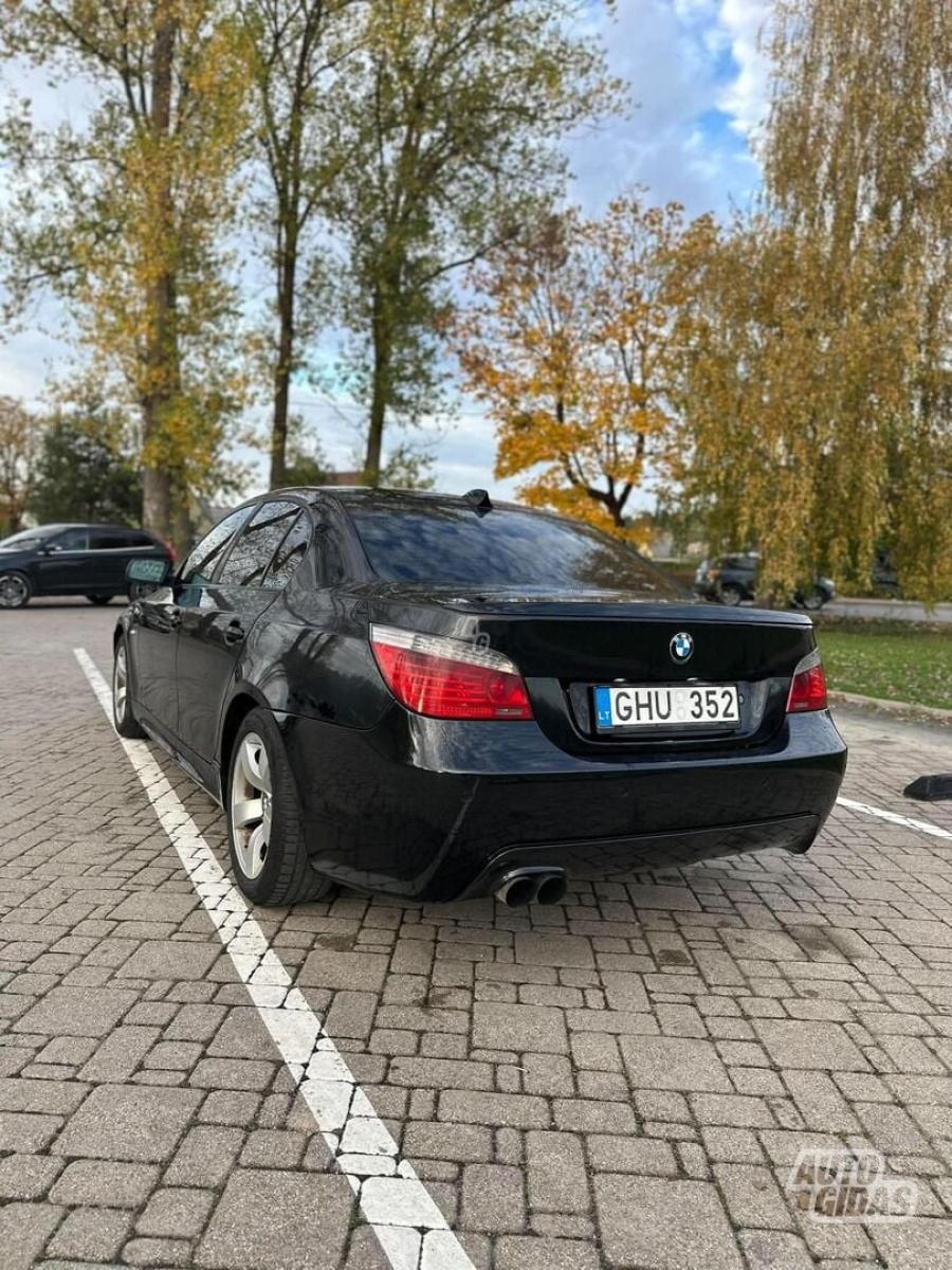 Melns BMW 530 2004 Kelmė, ar dzinēja tilpumu 3.00 L un nobraukumu 413 tūkst. km par 4100 €, foto 3 vietnē AUTOMOTO.COM.LV
