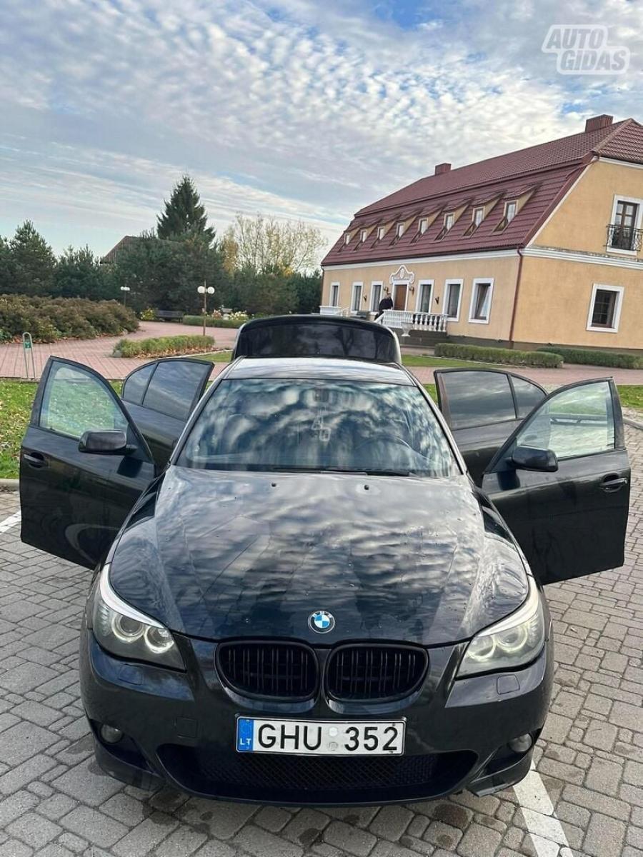 Melns BMW 530 2004 Kelmė, ar dzinēja tilpumu 3.00 L un nobraukumu 413 tūkst. km par 4100 €, foto 4 vietnē AUTOMOTO.COM.LV