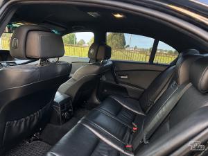 Melns BMW 530 2004 Kelmė, ar dzinēja tilpumu 3.00 L un nobraukumu 413 tūkst. km par 4100 €, foto 9 vietnē AUTOMOTO.COM.LV
