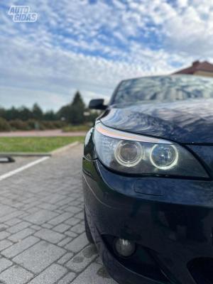 Melns BMW 530 2004 Kelmė, ar dzinēja tilpumu 3.00 L un nobraukumu 413 tūkst. km par 4100 €, foto 13 vietnē AUTOMOTO.COM.LV