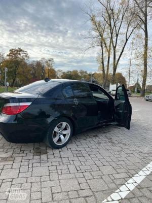 Melns BMW 530 2004 Kelmė, ar dzinēja tilpumu 3.00 L un nobraukumu 413 tūkst. km par 4100 €, foto 14 vietnē AUTOMOTO.COM.LV