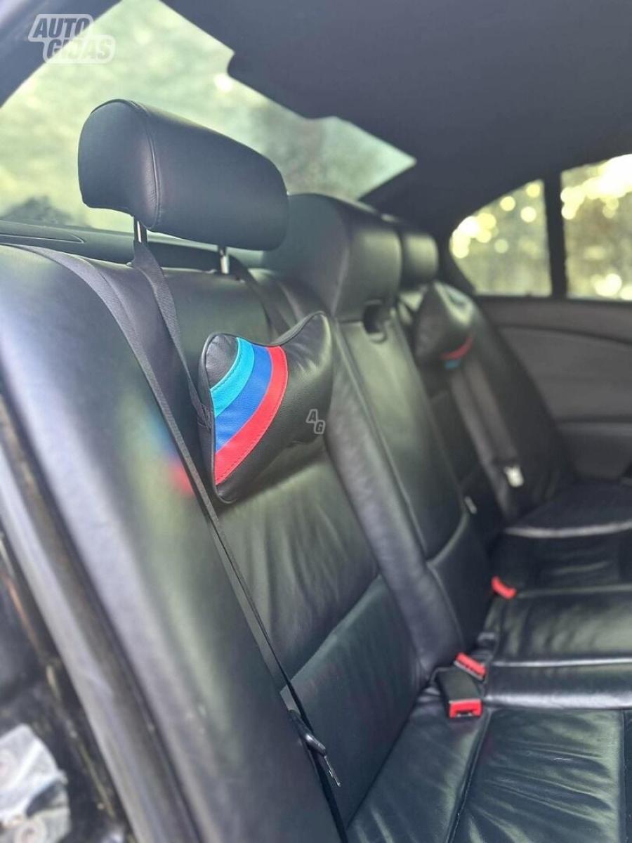 Melns BMW 530 2004 Kelmė, ar dzinēja tilpumu 3.00 L un nobraukumu 413 tūkst. km par 4100 €, foto 16 vietnē AUTOMOTO.COM.LV
