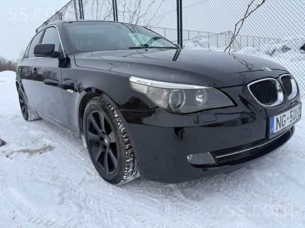 Melns BMW 530 2005 Jelgava, ar dzinēja tilpumu 3.00 L un nobraukumu 0 tūkst. km par 2950 €, foto 1 vietnē AUTOMOTO.COM.LV