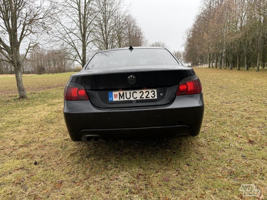 Black BMW 530 2005 in Birzai, with an engine capacity of 3.00 L and mileage of 280 thousand km for 3800 €, photo 6 on AUTOMOTO.COM.LV